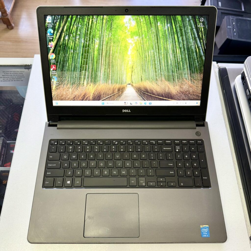 Laptop Dell Inspiron 5558, i5 5200u, 4gb de RAM, 240gb SSD, Teclado ...